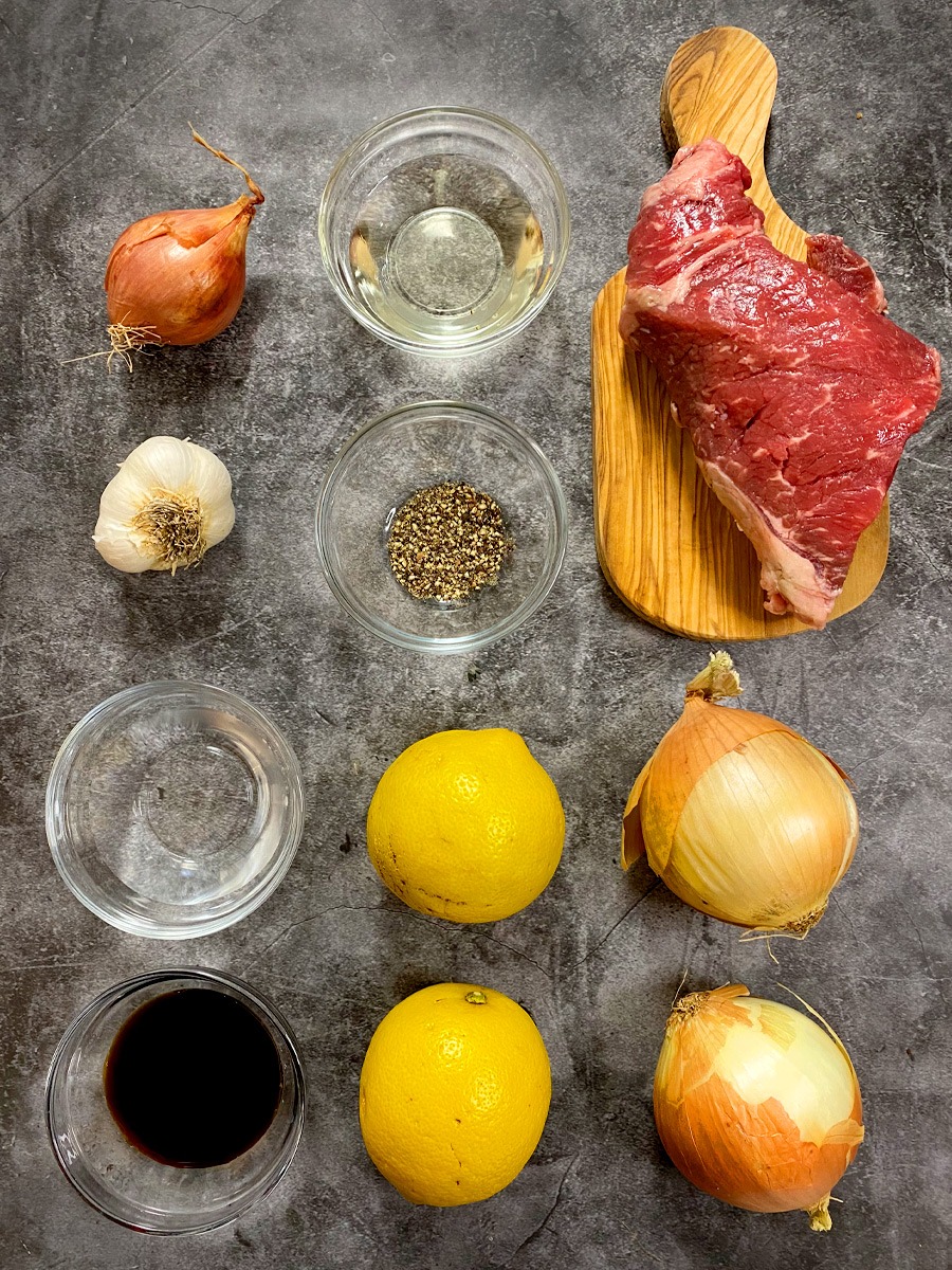 15 Min Bistek Tagalog: Filipino Beef Steak With Caramelized onions ...